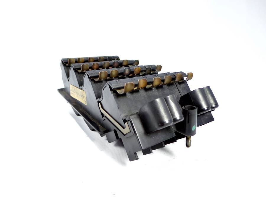 mercedes w124 fuse box assembly for sales in Malaysia