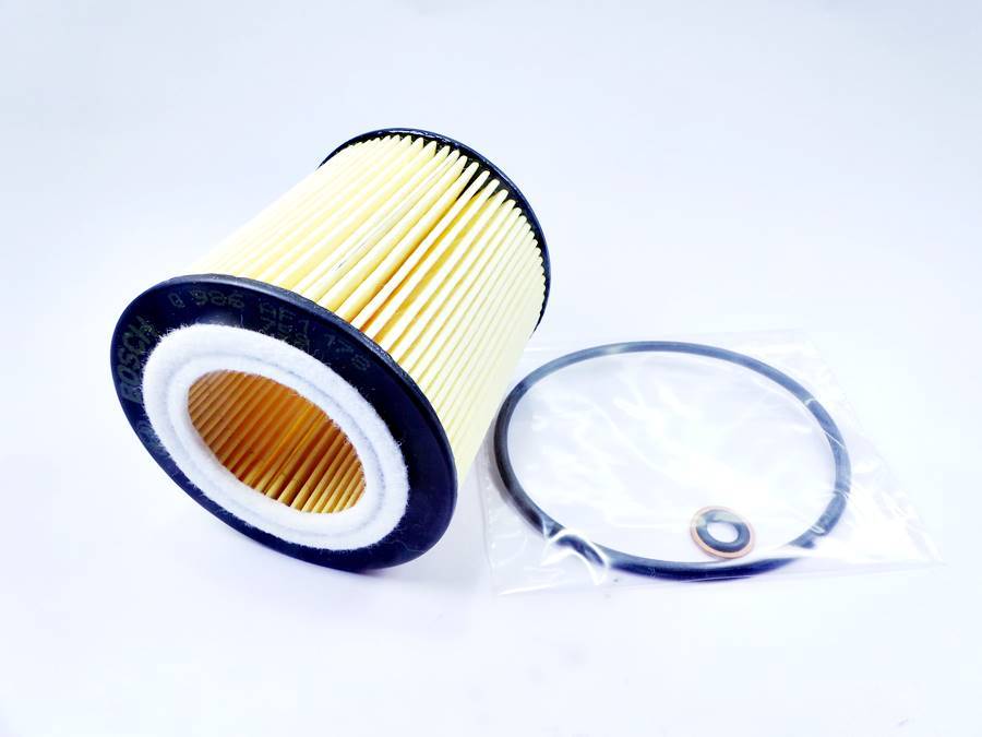 BMW E90 oil filter oem for sales in Malaysia