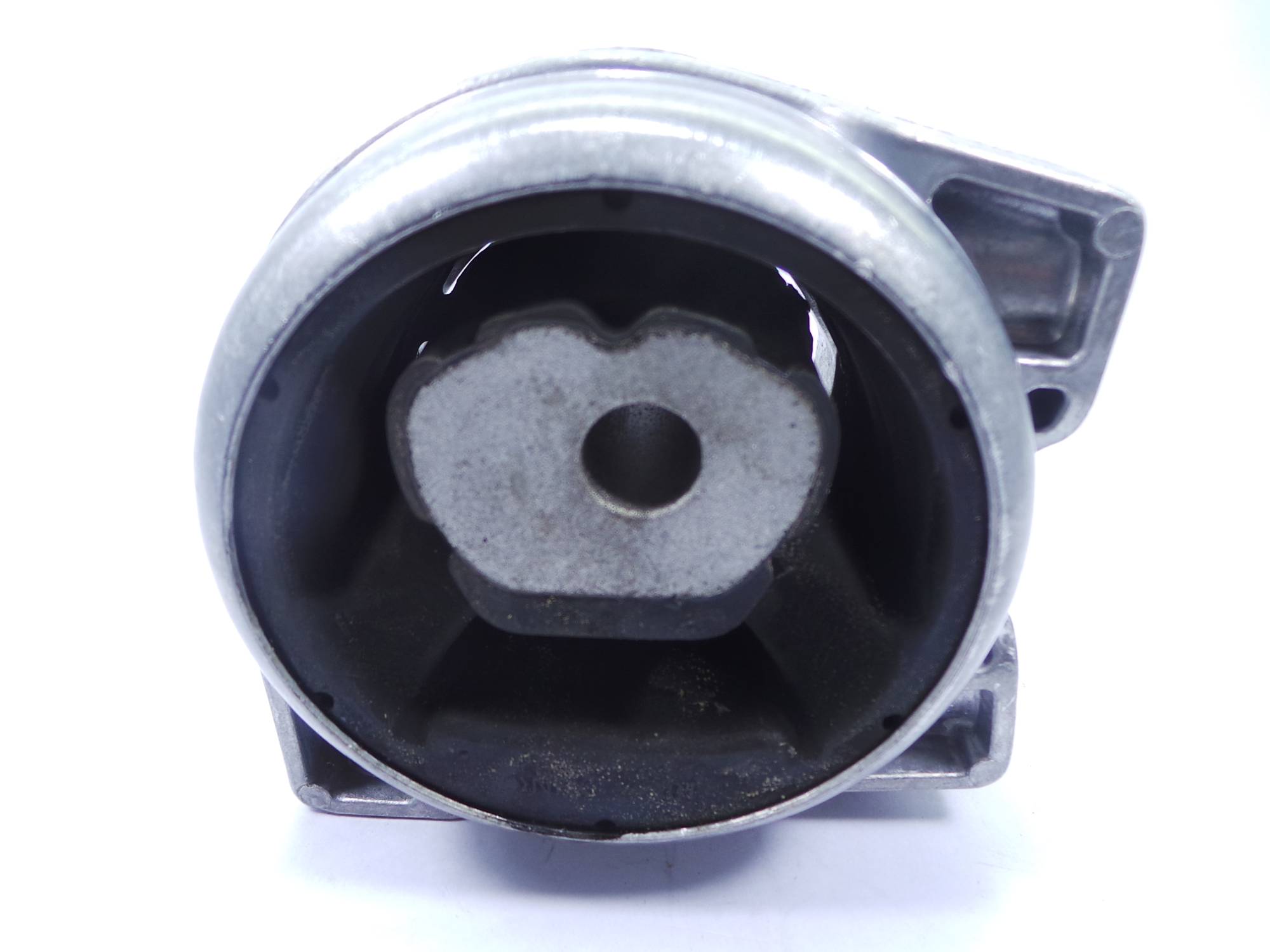 Mercedes b180 lh engine mounting for sales in Malaysia