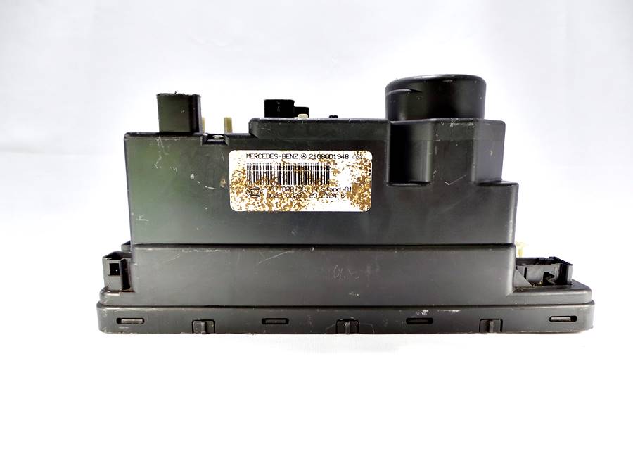 mercedes central locking vacuum pump with module for sales in Malaysia